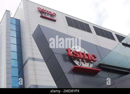 Taiwan Semiconductor Manufacturing Co., Ltd. (TSMC) headquarters in ...