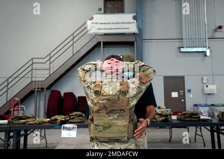 The new Gen 2 MSV, modular scalable vest is seen as members of the 82nd ...