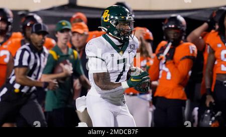 Baylor running back Abram Smith (7) looks for running back looks for ...