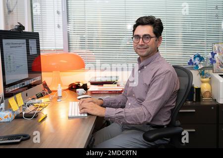 Ardem Patapoutian poses for a portrait in his lab at the Dorris ...