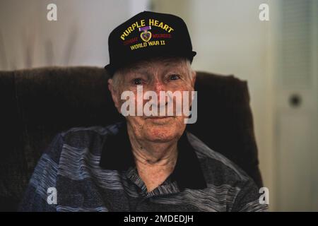Richard Russell, a World War II Marine veteran, poses for a photo ...