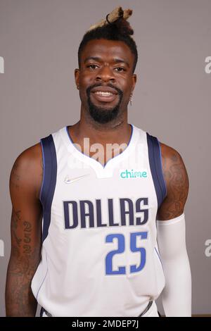 Dallas Mavericks forward Reggie Bullock plays during the first half of ...