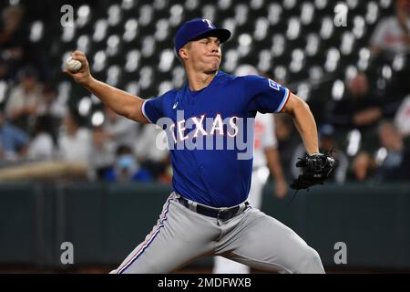 Texas Rangers starting pitcher Glenn Otto throws during the first ...