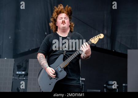 Cody Quistad of Wage War performs at Louder Than Life Festival 2021 at ...