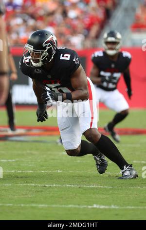 Atlanta Falcons defensive end Dante Fowler Jr. (56) chase after Los ...