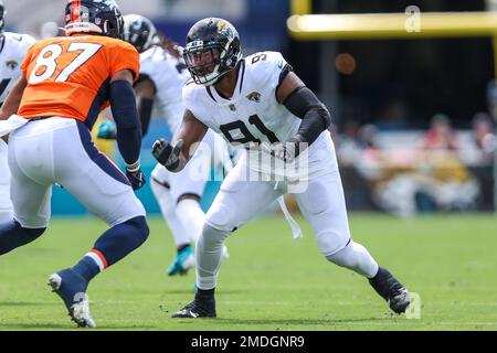 Jacksonville Jaguars defensive end Dawuane Smoot (94) follows a play ...