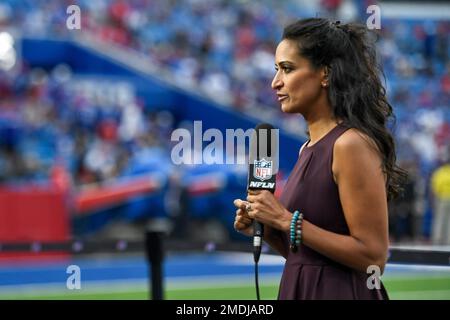 NFL Network reporter Aditi Kinkhabwala stands on the sideline prior to ...