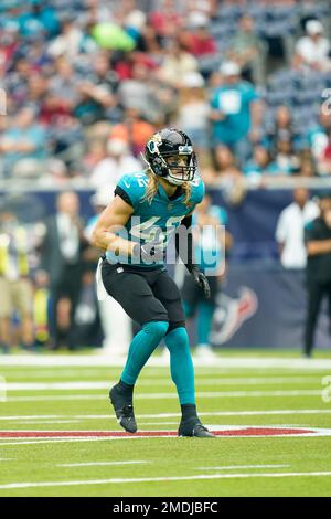 Jacksonville Jaguars defensive back Andrew Wingard (42) drops in ...