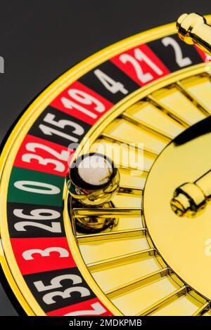 roulette plate with ivory ball Stock Photo - Alamy