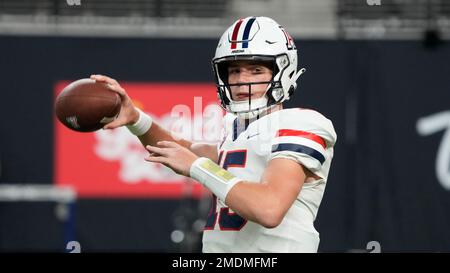 Arizona quarterback Will Plummer (15) in the first half during an NCAA ...