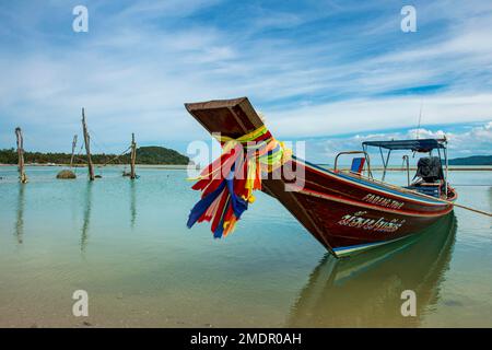 Thong Krut Pier, South Coast, Ko Samui Island, Thailand Stock Photo - Alamy