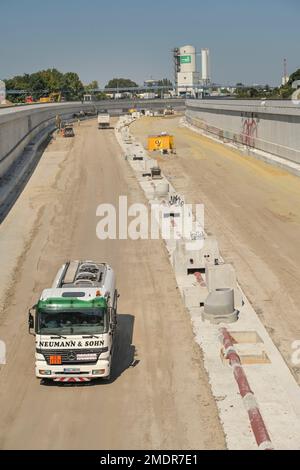 New construction of motorway A100, height Dieselstrasse, Neukoelln ...