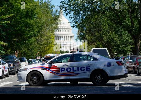 Metropolitan Police cruiser in a street of Washington DC Stock Photo ...