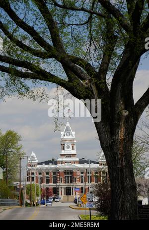 Courthouse in Johnson County, Franklin, Indiana Stock Photo - Alamy