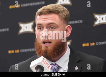 Baylor offensive lineman Connor Galvin (76) runs off the field in the ...