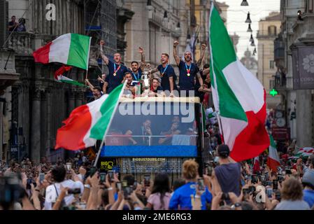 Italians Celebrate UEFA Euro 2020 Football Cup Victory in Rome ...