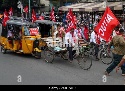 Auto rickshaw owners associated with All India Trade Union Congress ...