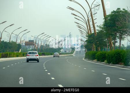 Doha Roads and Traffic on Bank Street Doha Qatar Stock Photo - Alamy