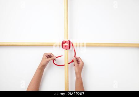 Square Lashing, Used to lash together two poles crossing at right angles, Step 5 (hitch Stock ...