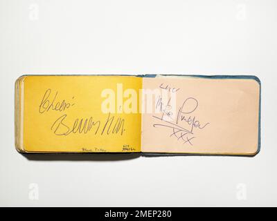 Signatures in autograph book Stock Photo - Alamy