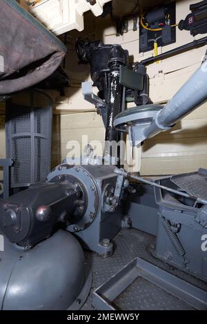 Tiger I, Turret floor and power traverse gearbox Stock Photo - Alamy