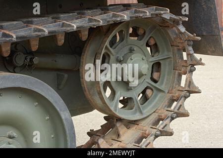 Scorpion Tank CVRT Vol 4, Rear drive sprocket Stock Photo - Alamy