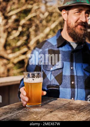 Amarillo single hop ale Stock Photo - Alamy