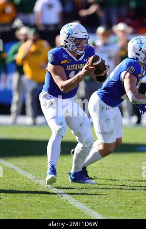 South Dakota State quarterback Mark Gronowski (11) throws a pass ...