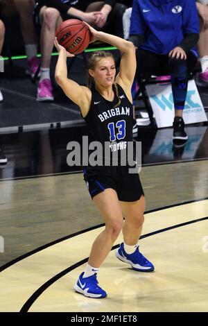 BYU guard Paisley Harding (13) attempts a layup during the second half ...