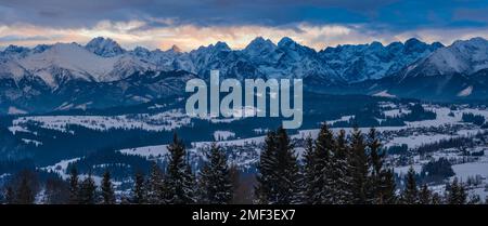 Photo shows the beautiful snow scenery with a low temperatures of -20æ ...