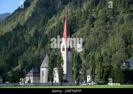 Pfarrkirche Mariä Himmelfahrt (Chiesa Parrocchiale di Santa Maria ...