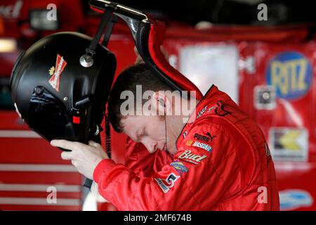 HANS device head restraint Head and Neck Support safety device used to ...