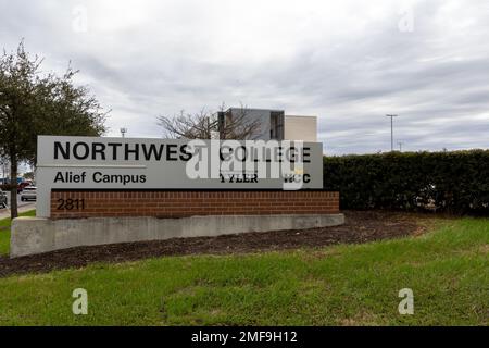 Houston Community College Alief Campus Sign Stock Photo - Alamy
