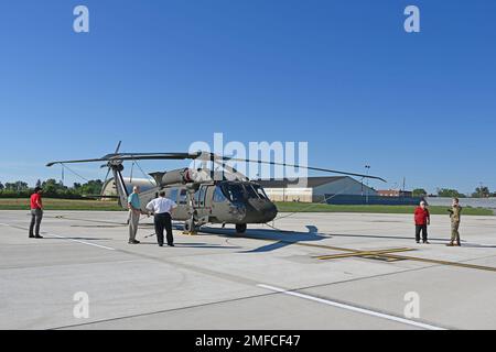 The new Fort Dix Aviation Building and Army Ramp Ribbon Cutting ...