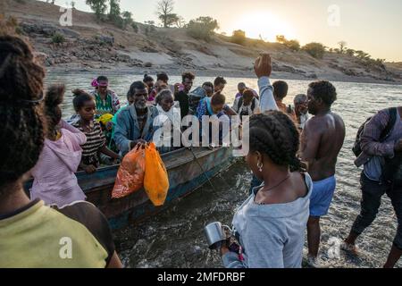 The banks of the Tekeze River, on the Sudan-Ethiopia border after ...