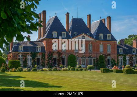 Garden of Château de Mesnil Geoffroy Stock Photo - Alamy