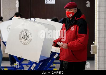 Curtis Sliwa, founder of the Guardian Angels, and Nancy Regula ...
