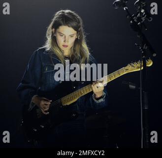 Wolf Alice in concert at Barclays Center in Brooklyn Stock Photo - Alamy