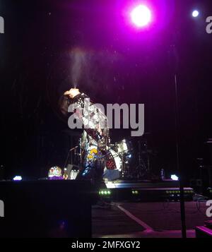 Yeah Yeah Yeahs in concert at the Kings Theatre in New York Stock Photo ...
