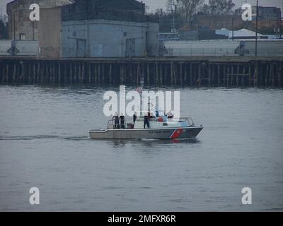Coast Guard Cutters - Spencer - Aftermath and Rescue - 26-HK-332-34 ...