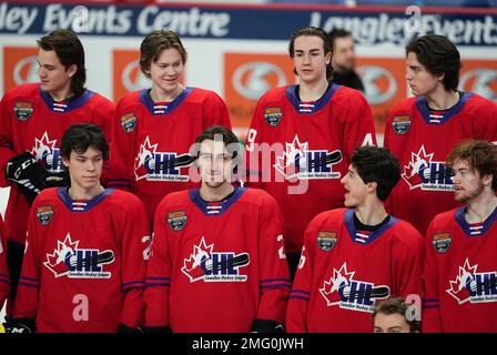 Seattle Thunderbirds' Gracyn Sawchyn, from left, Sudbury Wolves' Alex ...