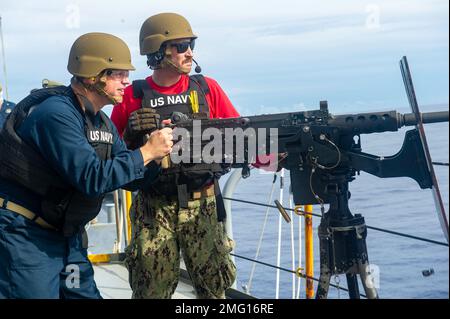 PHILIPPINE SEA (Aug. 20, 2022) – Gunner’s Mate 1st Class Paul Engle ...
