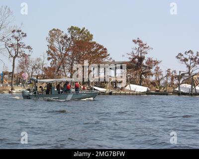 Aftermath - Displaced Boats - Port Security Unit (PSU) 309 - 26-HK-27 ...