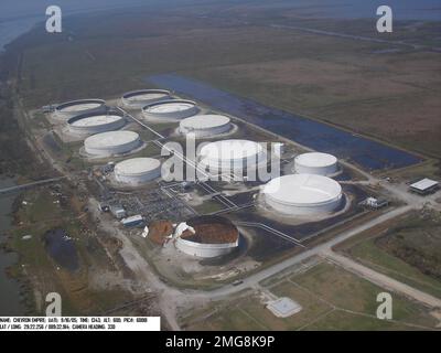 ESU St. Louis - Oil Fields and Surrounding Area- Aerial - 26-HK-318-3 ...