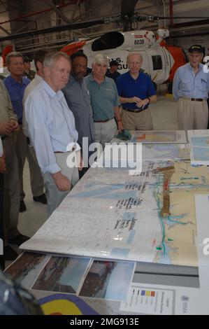 Congressmen Visit Mobile Aviation Training Center - 26-HK-4-99 ...