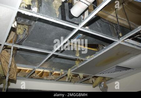 Coast Guard Station - Venice, Louisiana - 26-HK-347-21. Hurricane ...