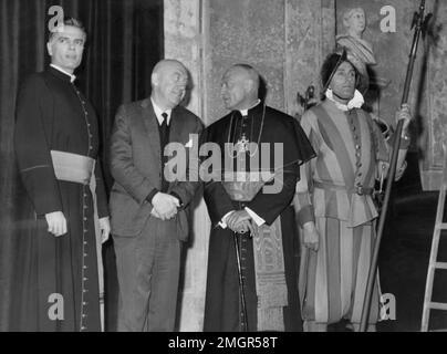 THE CARDINAL, from left, Tom Tryon, John Huston, 1963 Stock Photo - Alamy