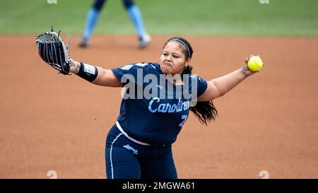 North Carolina's Alyssa Stanley (7) pitches during an NCAA softball ...