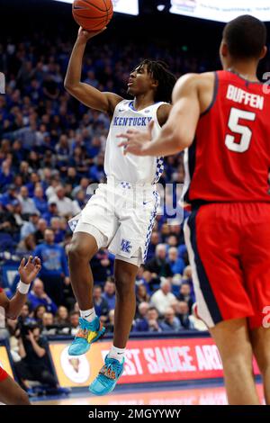 Kentucky's Tyrese Maxey (3) shoots near Lamar's T.J. Atwood during the ...