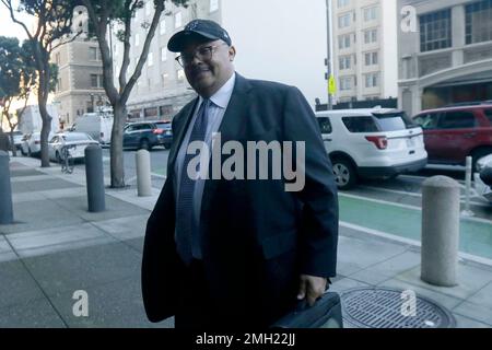 Mohammed Nuru, director of San Francisco Public Works, center, walks in ...